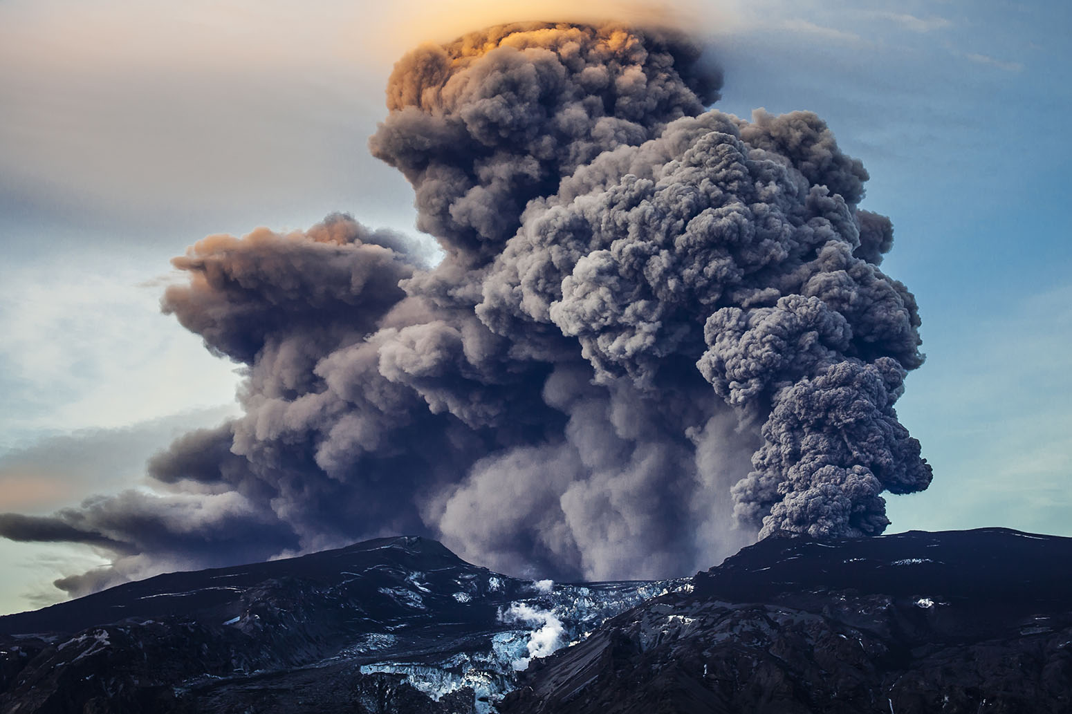 How Small Volcanic Eruptions May Have Slowed Surface Temperature Rise 