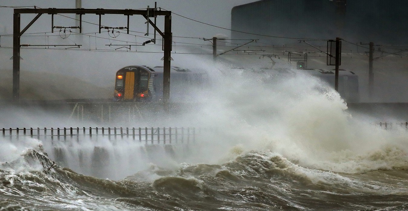 Climate change boosted odds of UK 2013-14 wet winter by 43% - Carbon Brief