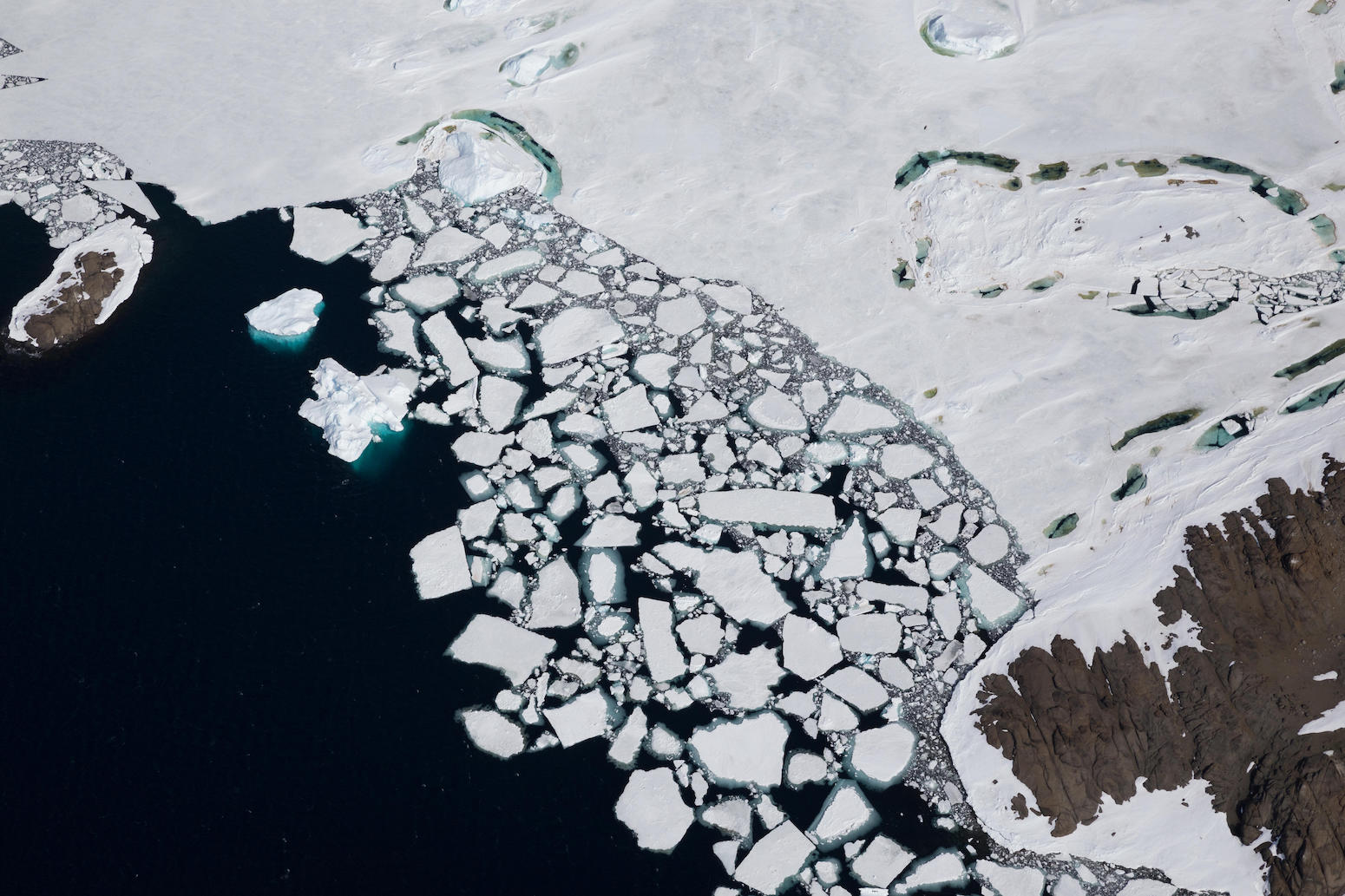 ‘Exceptional’ Antarctic melt drives months of record-low global sea ice ...