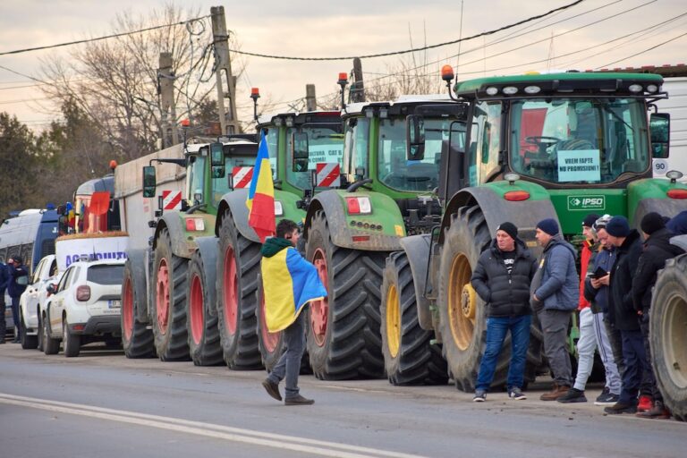Analysis: How do the EU farmer protests relate to climate change ...