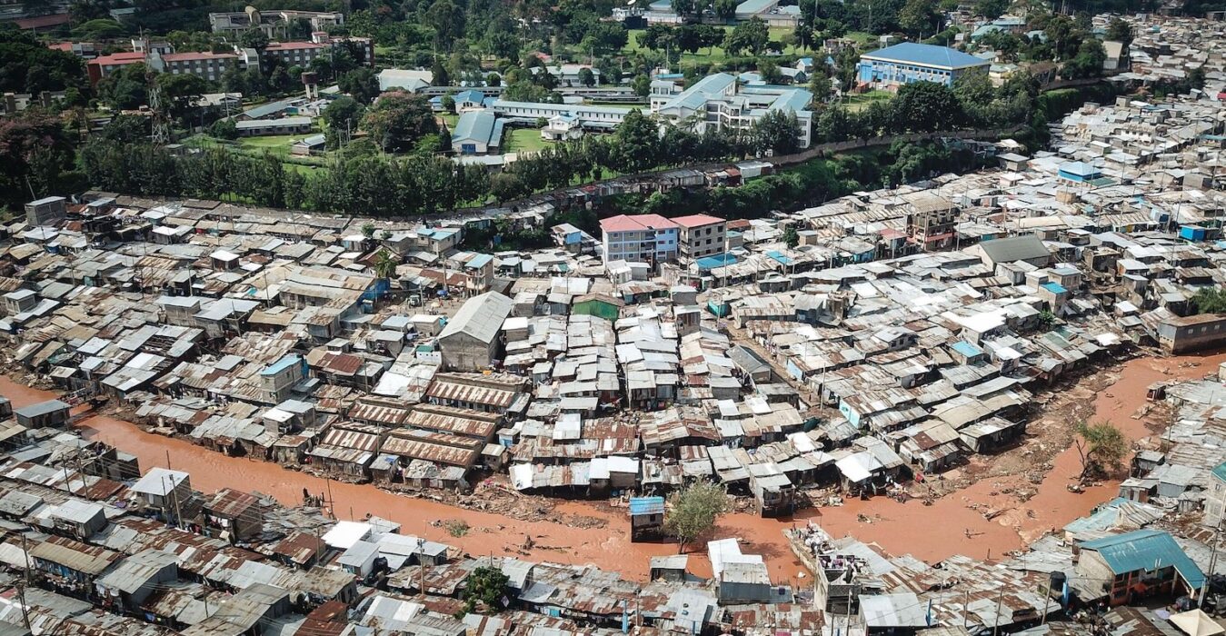 Third of ‘slum residents’ in global south are exposed to ‘disastrous ...